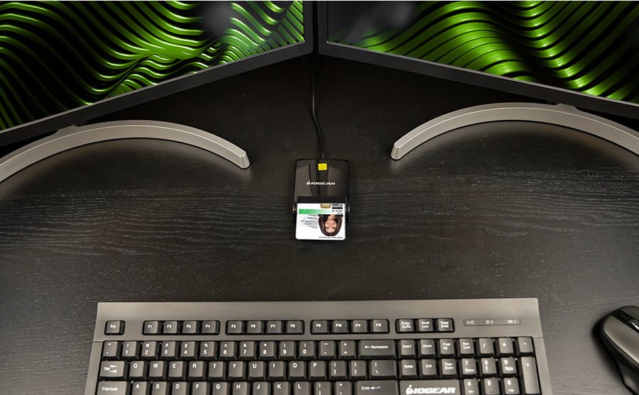 GSR212 - IOGEAR USB Common Access Card (CAC) Reader